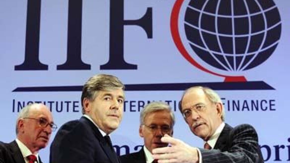 IIF: Να ανοίξει ο διάλογος για το κρατικό χρέος