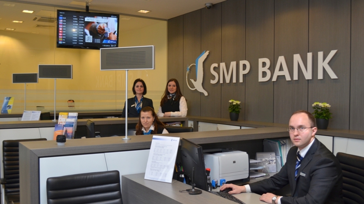 Ρωσία: Απέσυραν καταθέσεις ύψους 248 εκατ. δολαρίων από την SMP Bank ...