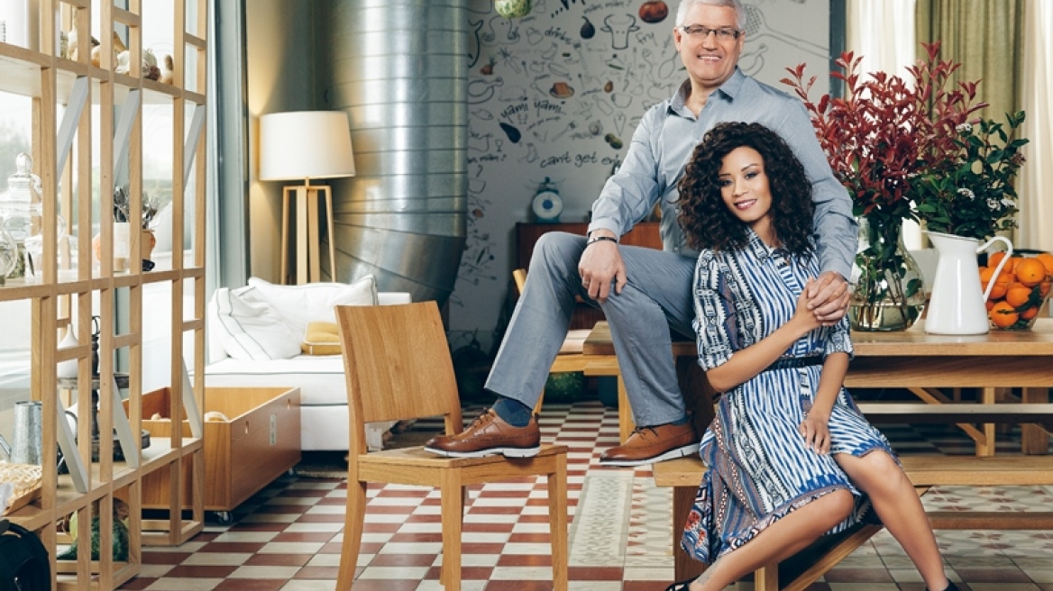 Shaya Hansen: Φωτογραφίζεται με το Δανό μπαμπά της