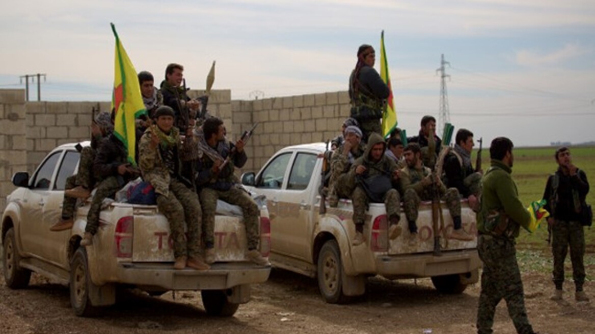 Συρία: Φεύγουν οι Κούρδοι της YPG από την Μανμπίτζ