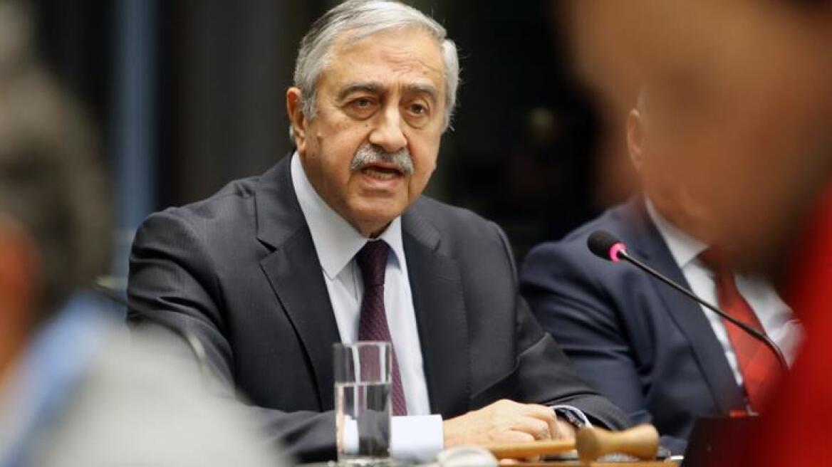 Κύπρος: «Εξαφανίσου» και γιουχαϊσματα κατά του Ακιντζί στην «Αφρίκα»