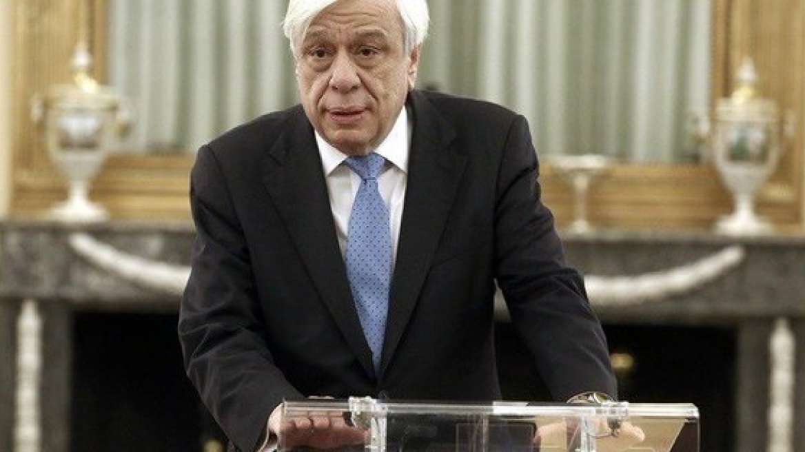 Ο Προκόπης Παυλόπουλος εγκαινίασε την έκθεση για τον Αλέκο Φασιανό και ...