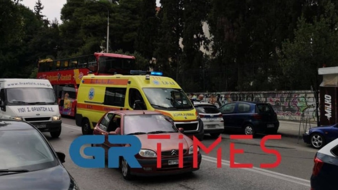 Τροχαίο με δυο τραυματίες στη Θεσσαλονίκη - Μηχανή παρέσυρε πεζό