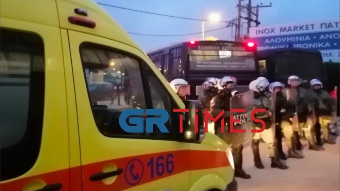 Θεσσαλονίκη: Επεισόδια μεταξύ ΜΑΤ και οπαδών του Ηρακλή - Στο ...