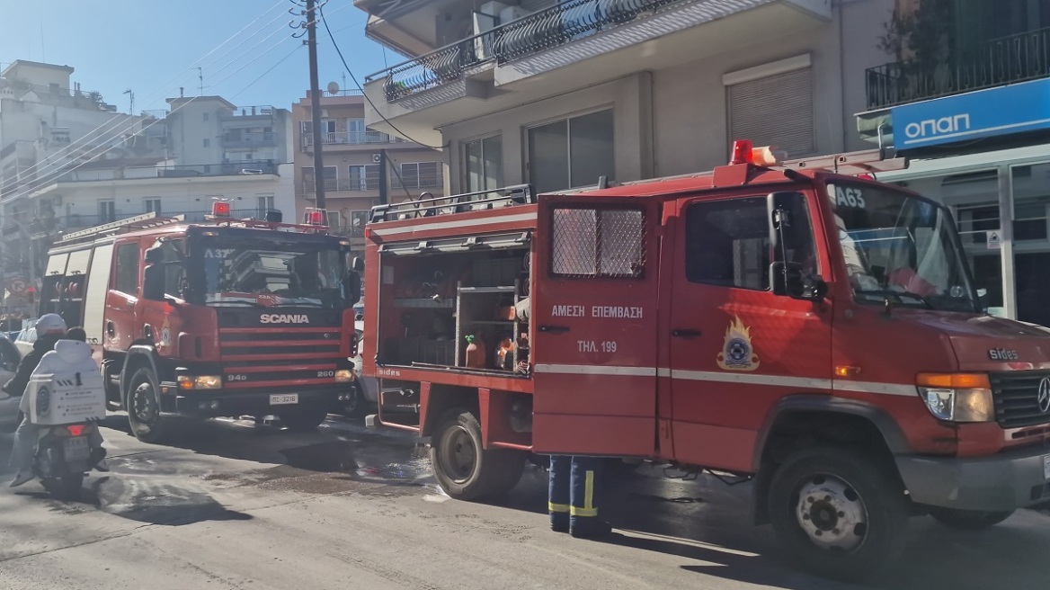 Θεσσαλονίκη: Συναγερμός στην πυροσβεστική για πυρκαγιά σε διαμέρισμα ...
