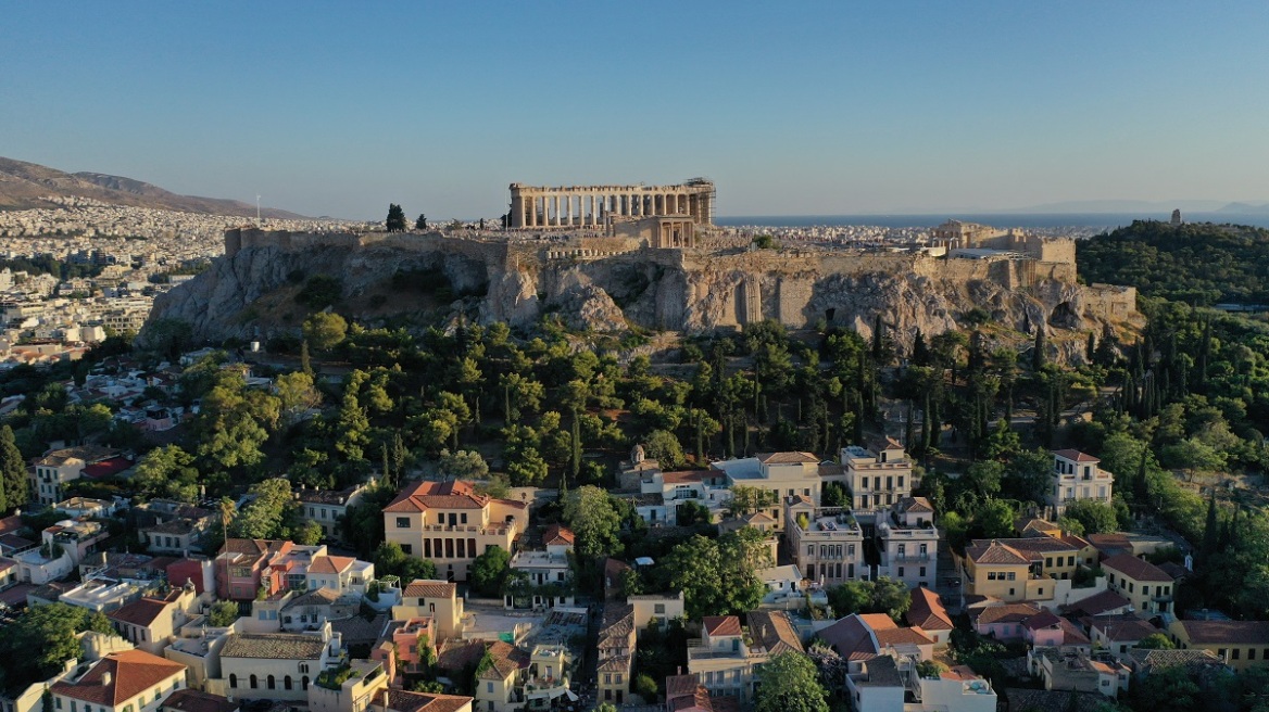 Αφιέρωμα στο ιστορικό κέντρο της Αθήνας: 13 γευστικές εμπειρίες στην Πλάκα