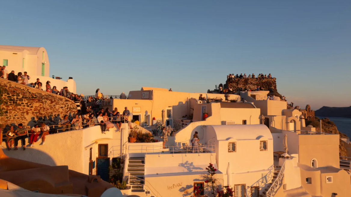 Ταξίδι στη Σαντορίνη -Αυτός είναι ο τρόπος να ανακαλύψετε την ομορφιά της