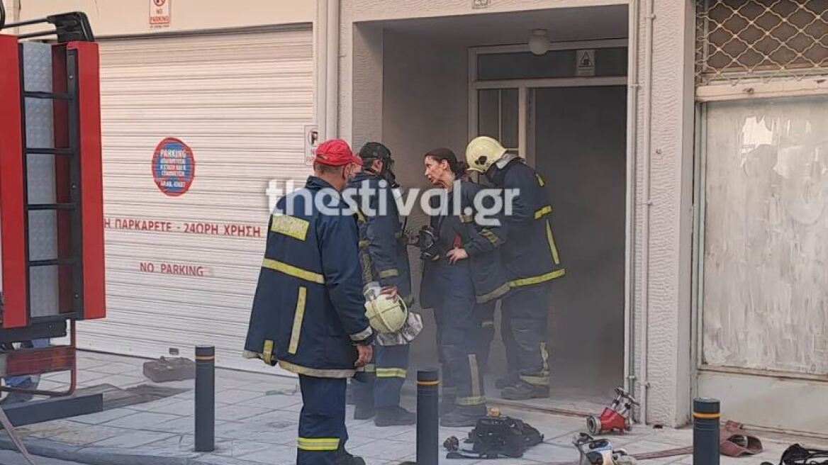 Θεσσαλονίκη: Στο νοσοκομείο ηλικιωμένη μετά από φωτιά σε πολυκατοικία