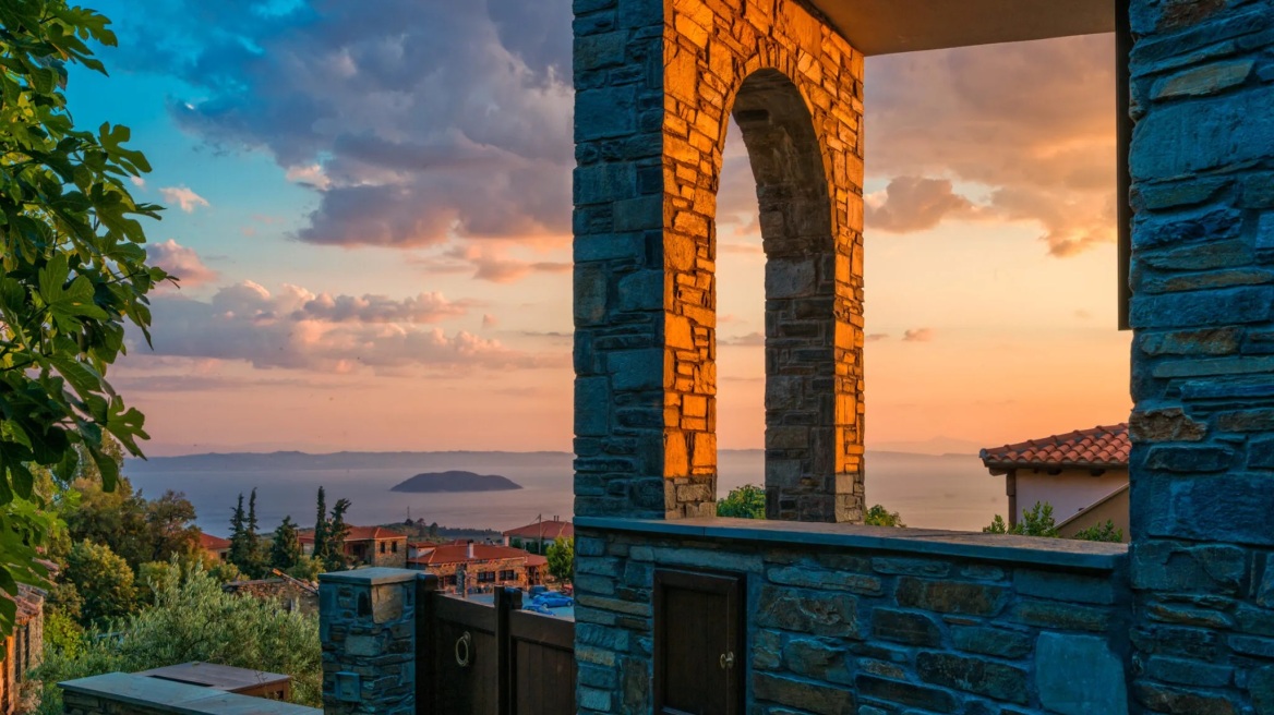 Παρθενώνας, Παλιά Νικήτη, Άγιος Νικόλαος: Τρία χωριά-στολίδια της ...