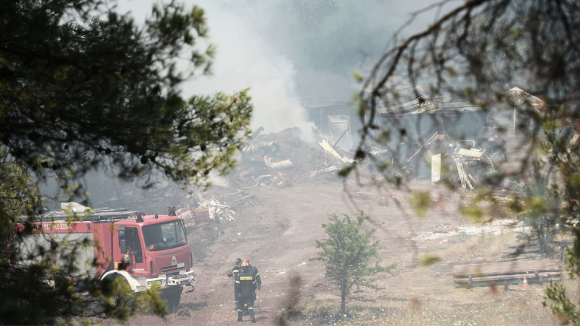 Φωτιά τώρα - Ασπρόπυργος: Συναγερμός στην Πυροσβεστική για πυρκαγιά