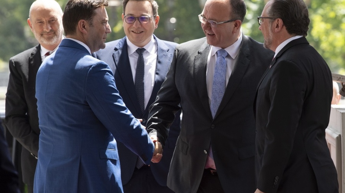 Τελεσίγραφο της ΕΕ στη Βόρεια Μακεδονία: Δεν υπάρχει ευρωπαϊκή ...