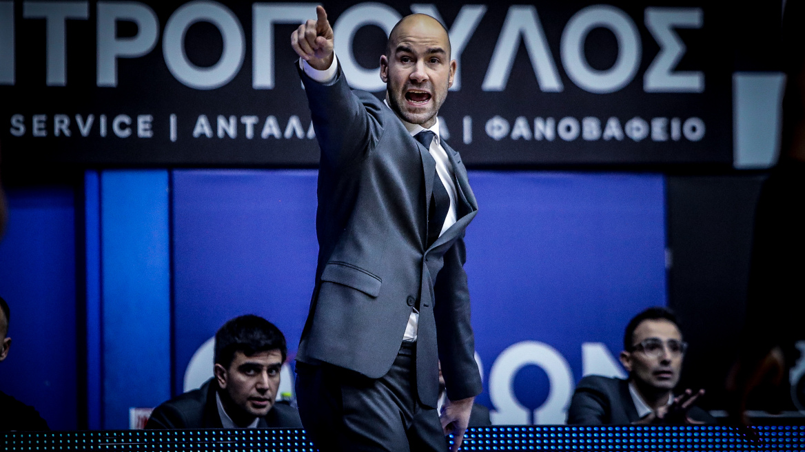 Σομπατέλι - Περιστέρι bwin: Αποβλήθηκε με διπλή τεχνική ποινή ο ...