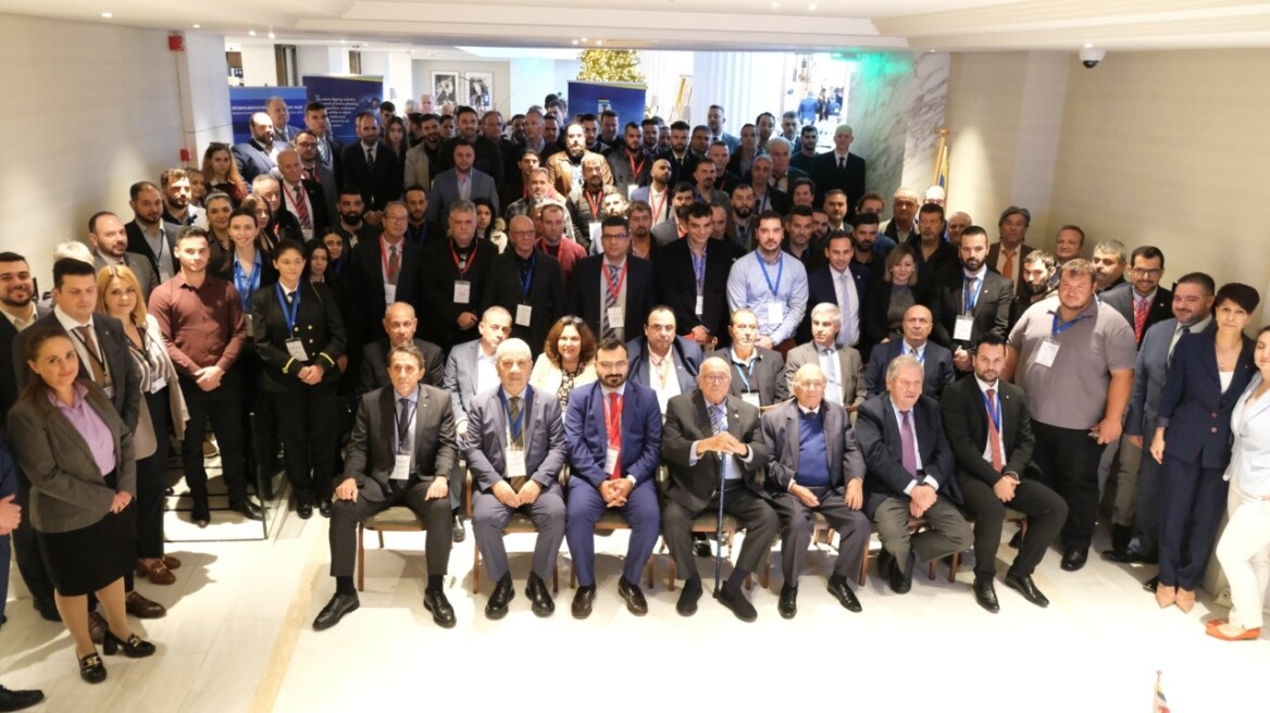 Ο καπετάν Παναγιώτης Τσάκος ανακοίνωσε την ίδρυση ναυτικής ακαδημίας ...