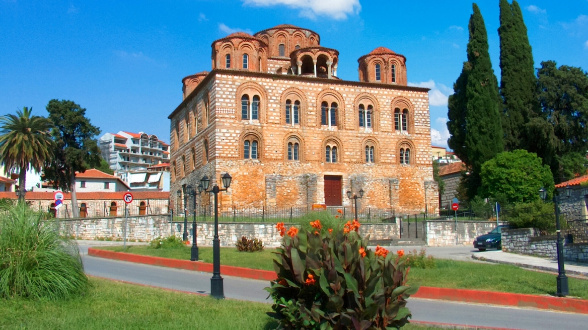 6 ναοί στην Άρτα με ξεχωριστή αρχιτεκτονική και ιστορία που χάνεται στα ...
