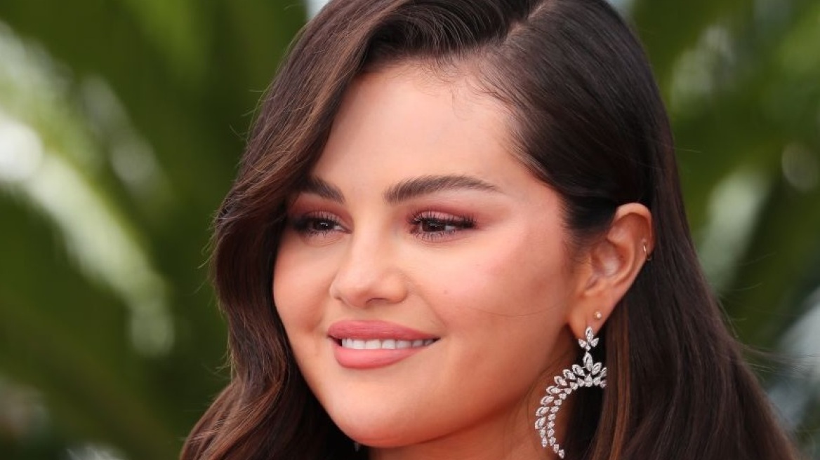 Selena Gomez: H αντίδρασή της όταν έμαθε πως κέρδισε το βραβείο ...