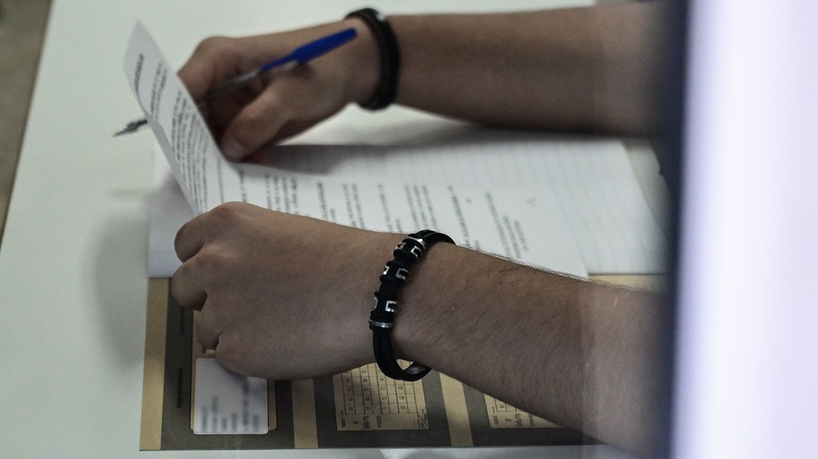 Πανελλήνιες 2024: Πρεμιέρα για τα ΓΕΛ την Παρασκευή με Νεοελληνική ...