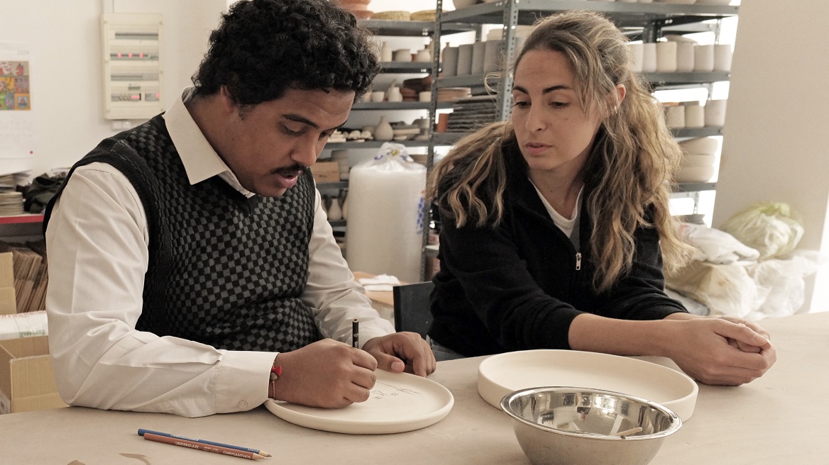 Πώς η κεραμική ενώνει 2 διαφορετικά άτομα σε έναν κοινό σκοπό;