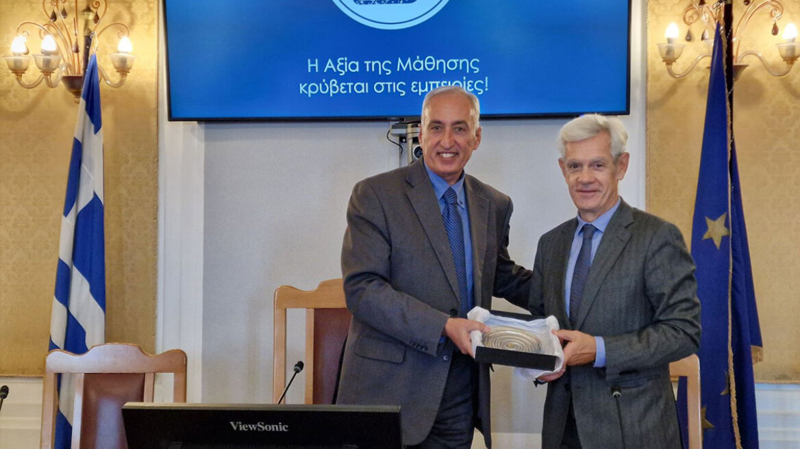 Εκπαιδευτήρια Δούκα «Εκπαιδευτική Γέφυρα στο Νότιο Αιγαίο»