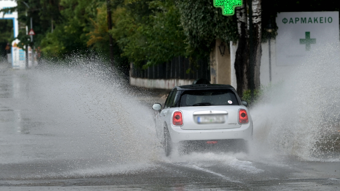 Meteo: Timelapse βίντεο με την καταιγίδα που έπληξε χθες την Αττική