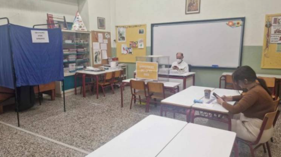 Αυτοδιοικητικές εκλογές: Χωρίς προβλήματα εξελίσσεται η εκλογική ...