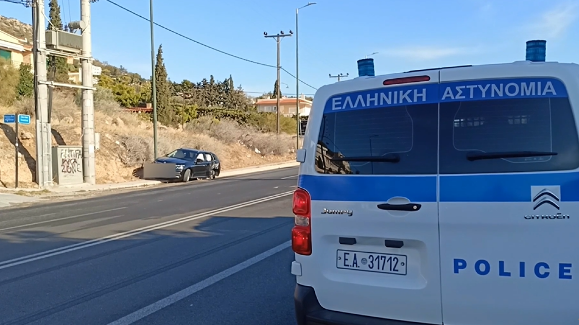 Σοβαρό τροχαίο στην Αθηνών - Σουνίου: Τραυματίστηκε σοβαρά ο οδηγός της ...