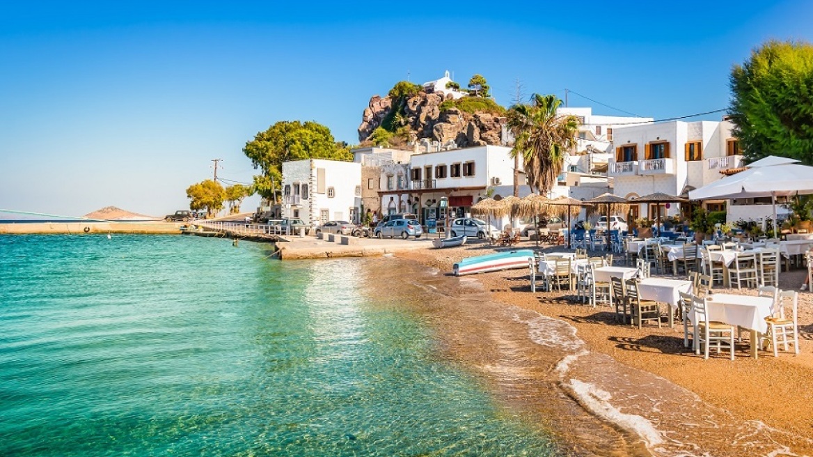 Le Figaro: Η Πάτμος στα ομορφότερα νησιά της Ελλάδας για να επισκεφτεί ...