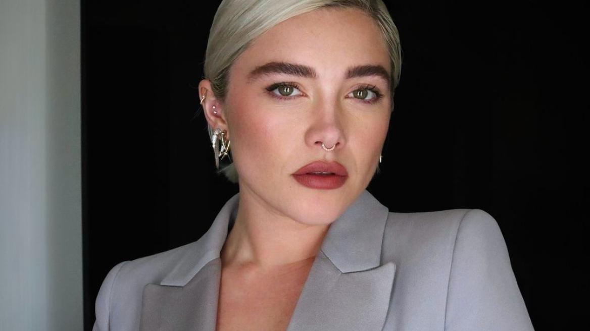 Η Florence Pugh μόλις έβαλε το φουτουριστικό “robot eyeliner” στο ...