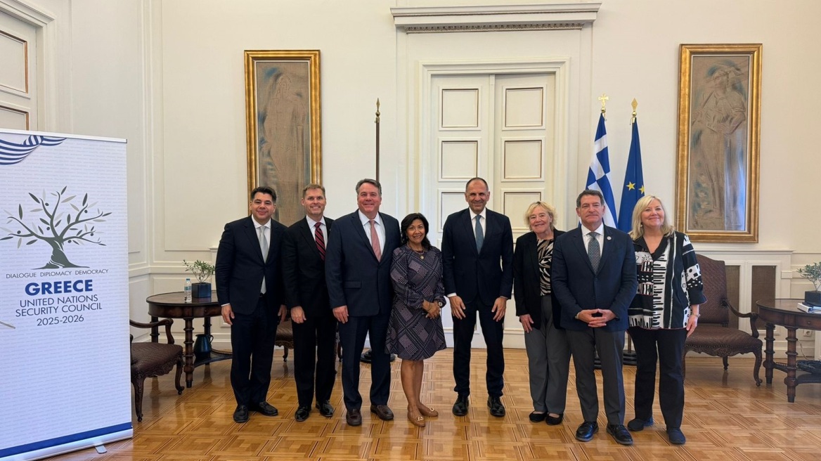 Συνάντηση Γεραπετρίτη με αντιπροσωπεία του αμερικανικού Κογκρέσου: Τους ...