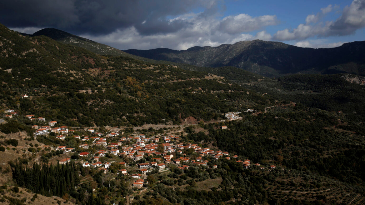 Στη γειτονιά του Λάδωνα: Εκδρομή στα χωριά Δάφνη, Δήμητρα, Κοντοβάζαινα