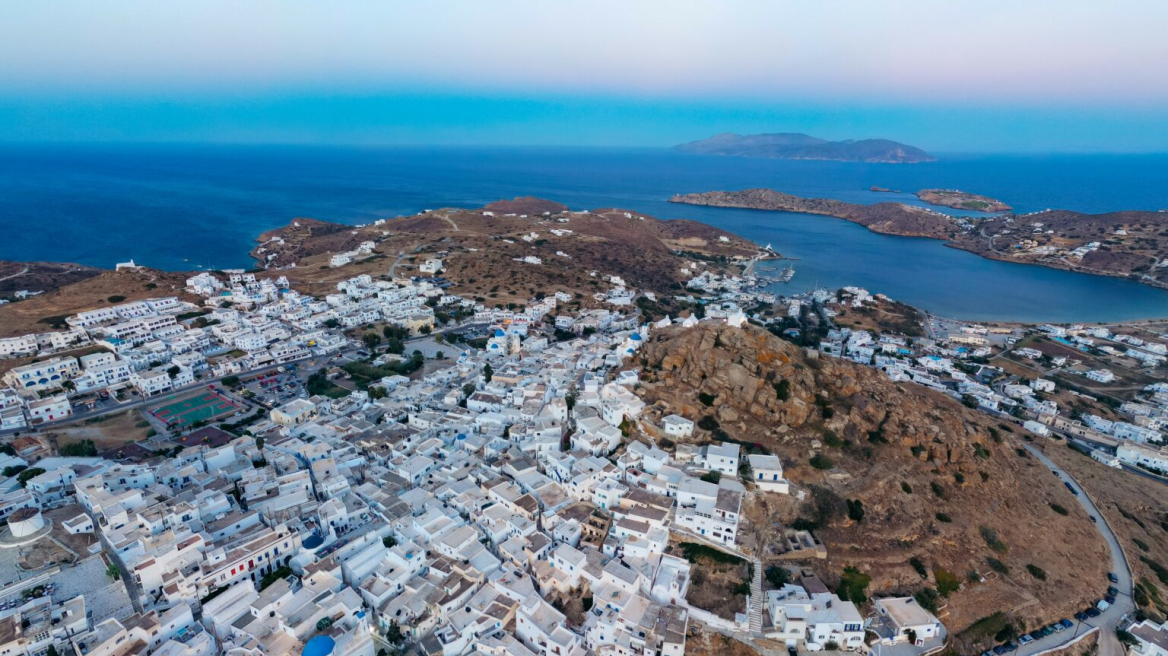 Ίος: Τα διαφορετικά πρόσωπα ενός διεθνούς προορισμού