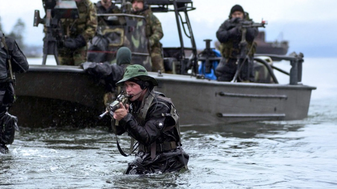 Top Secret: Η αποτυχημένη αποστολή των Navy Seals στη Βόρεια Κορέα το ...