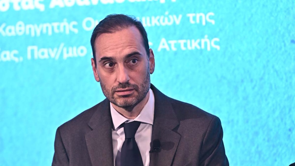 Αθανασάκης: Όποιος ψαρεύει στο διαδίκτυο συνήθως δεν εμβολιάζεται