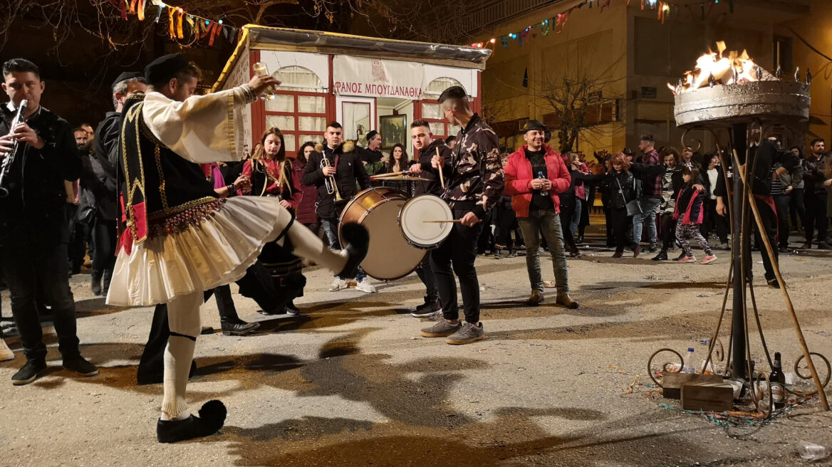 Aποκριάτικο ξεφάντωμα στην Κοζάνη - Γιατί το καρναβάλι της ξεχωρίζει