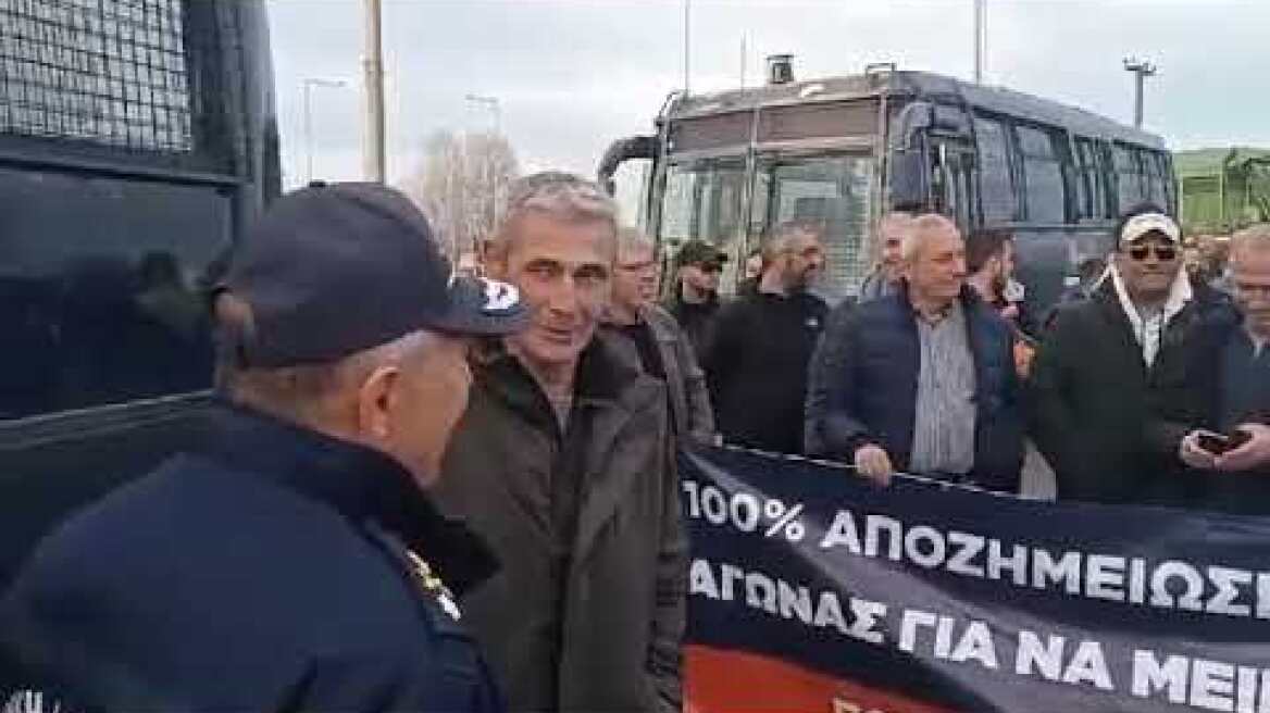 WebTV - Αγρότες στον Ε-65 (1)