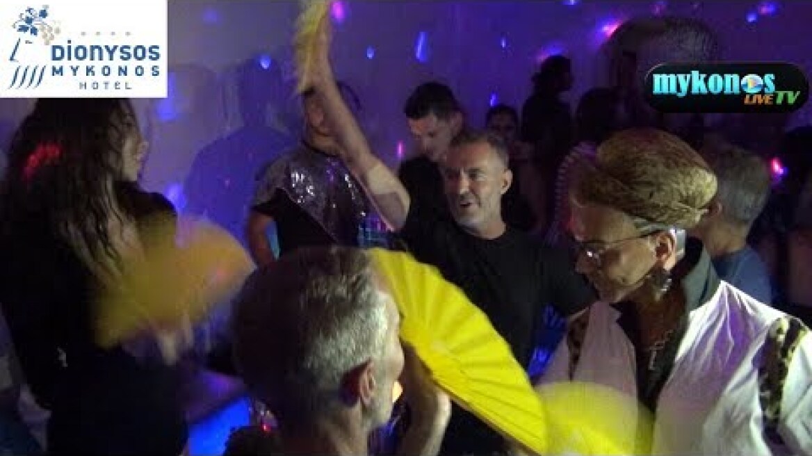 WebTV - DSQUARED: ΞΕΦΡΕΝΟ ΓΛΕΝΤΙ ΣΤΗΝ ΜΥΚΟΝΟ ΜΕ ΚΙΤΡΙΝΕΣ ΒΕΝΤΑΛΙΕΣ ΚΑΙ ...