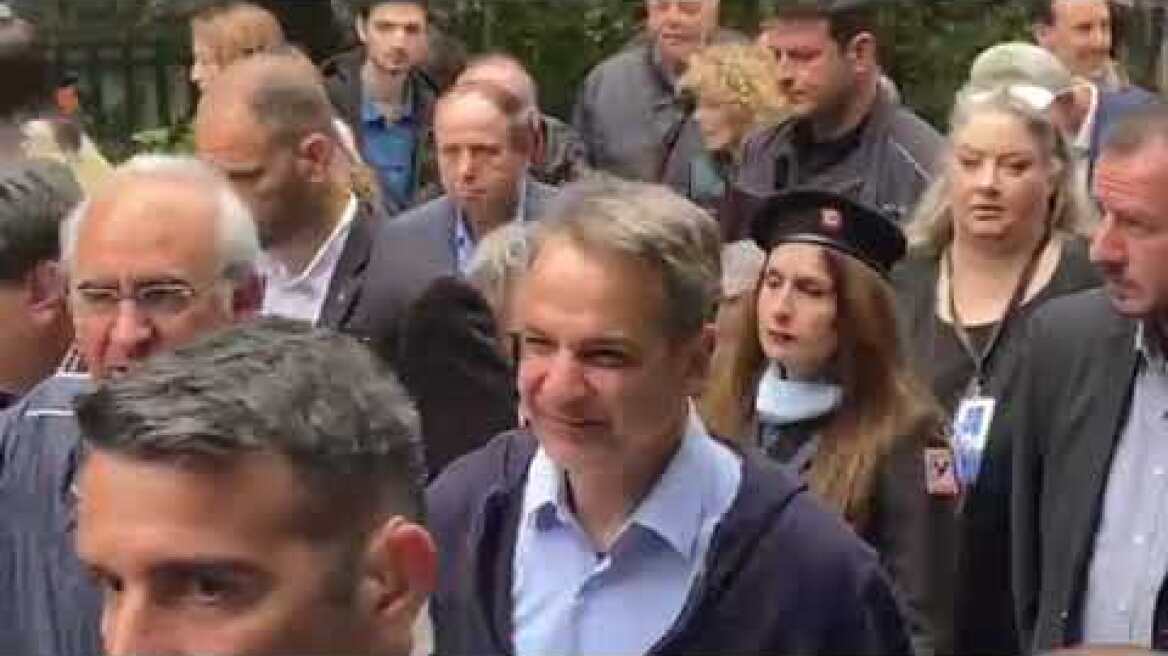 WebTV - Ο Κυριάκος Μητσοτάκης στην ανθοκομική έκθεση Κηφισιάς (3)