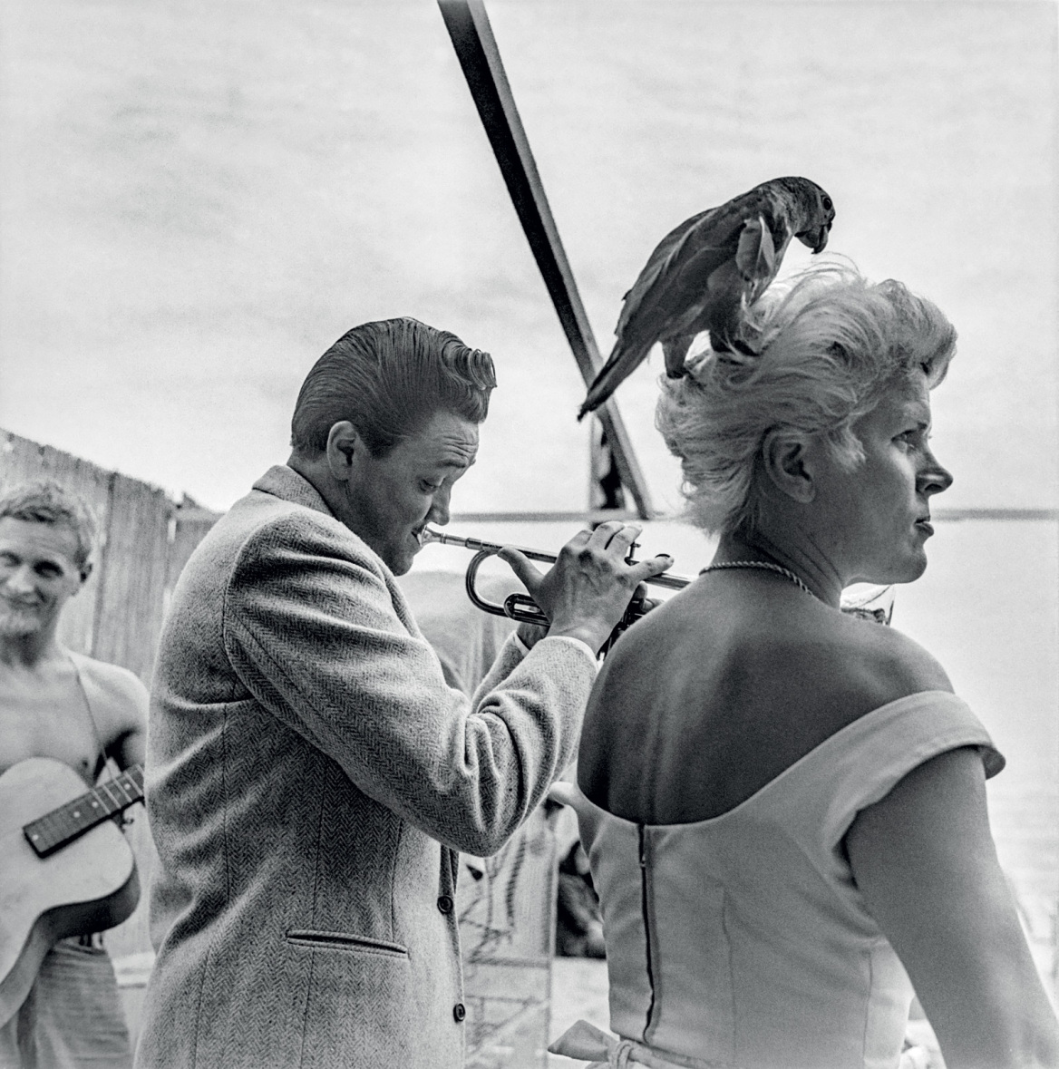 Κάρι Χ. Λας: O φωτογράφος που ήξερε πώς να αποσπά αποκλειστικότητες από ...