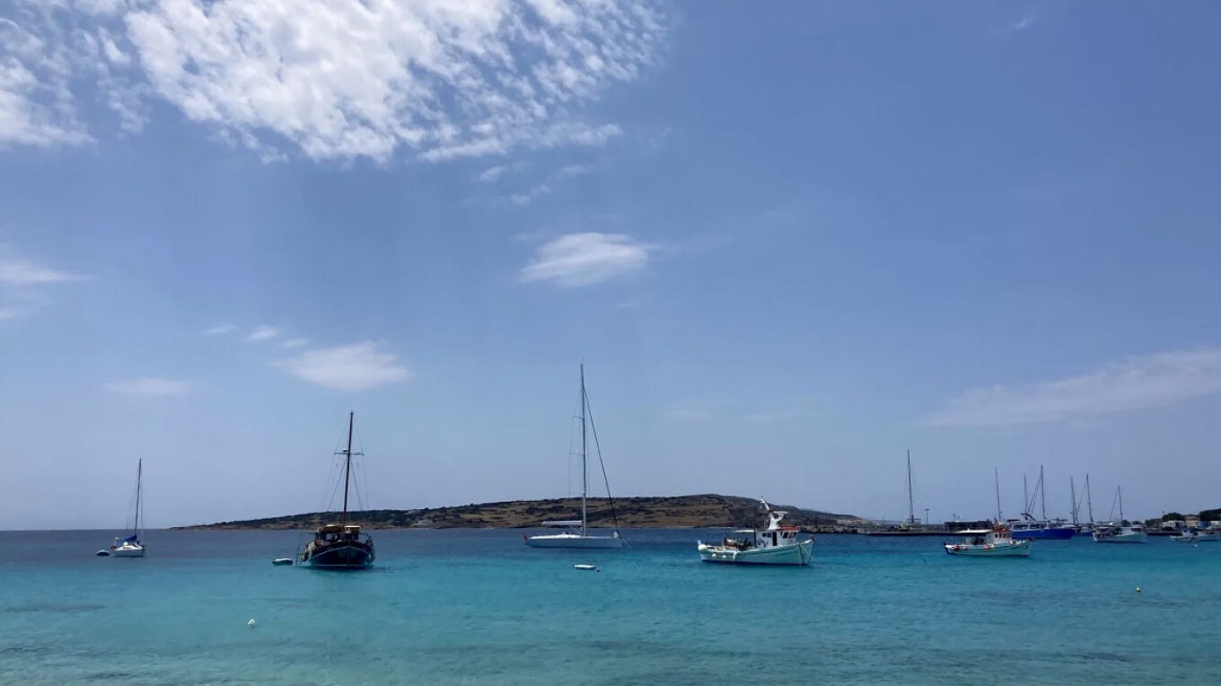 Αχ, Βαχ :Τα Κουφονήσια της Ιωάννας