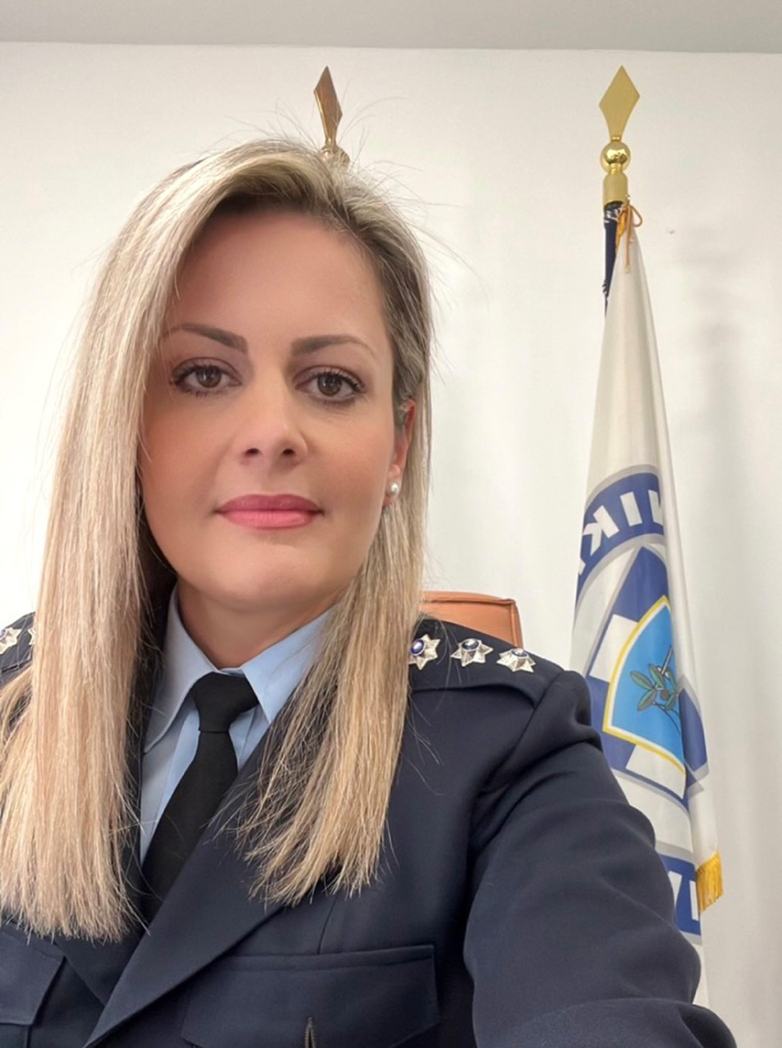 Κωνσταντία Δημογλίδου: Ποια είναι η εντυπωσιακή εκπρόσωπος Τύπου της ΕΛΑΣ