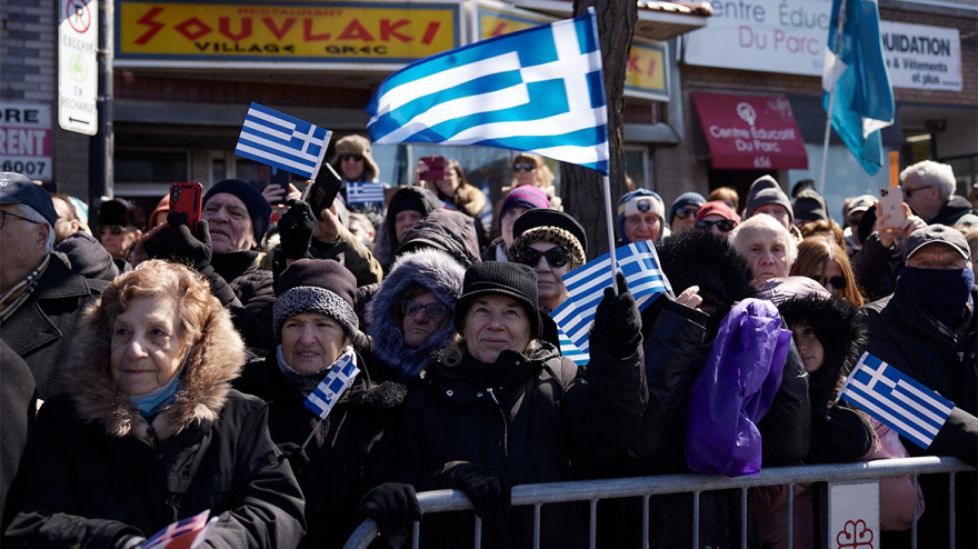 25η Μαρτίου: Μητσοτάκης και Τριντό στην μεγάλη παρέλαση στο Μόντρεαλ ...