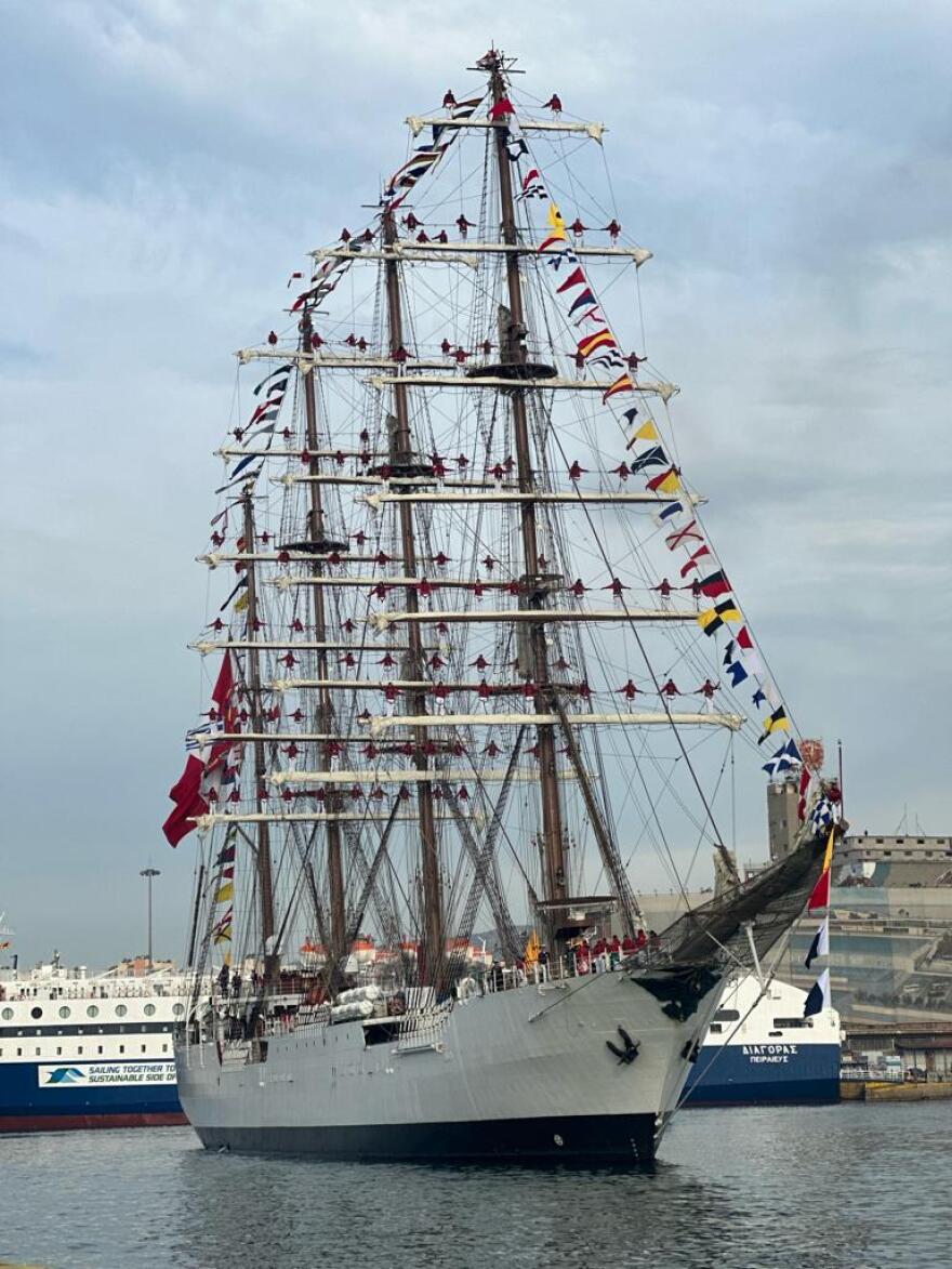 BAP Union: Το δεύτερο μεγαλύτερο ιστιοφόρο στον κόσμο από το Περού ...