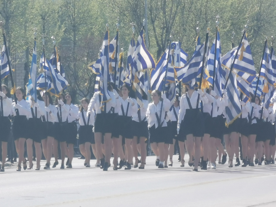 25η Μαρτίου: Με το «Μακεδονία Ξακουστή» ξεκίνησε η παρέλαση στη Θεσσαλονίκη