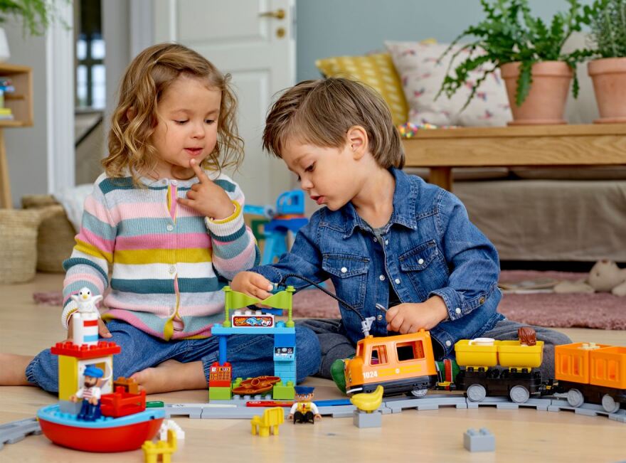 LEGO ή Playmobil; Οι λόγοι που λατρεύουμε και τα δύο