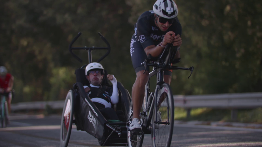 Ο συναρπαστικός αγώνας των Iron Brothers