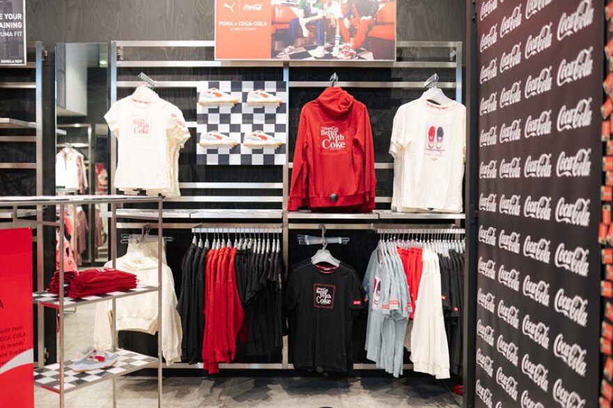 PUMA x COCA COLA: H Puma γιόρτασε τη νέα της, exclusive συλλογή, με ένα ...