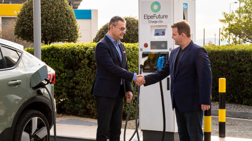 Στρατηγική συνεργασία Volvo Car Hellas και ElpeFuture