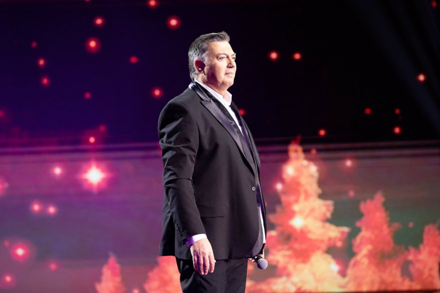 J2US: Βραδιά αγάπης με ευχές που έγιναν πραγματικότητα - Τrend στο Twitter