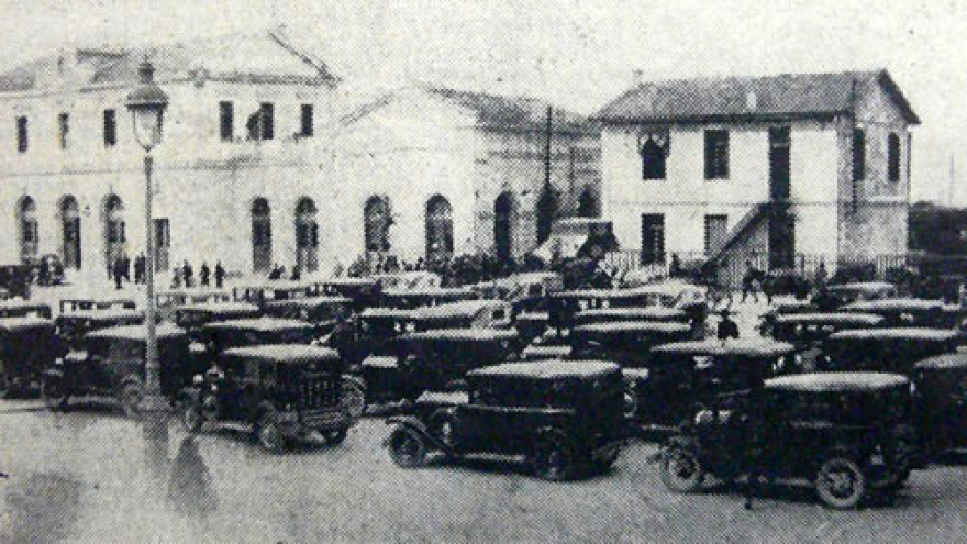 Πώς μας έβλεπαν οι ξένοι που έφθαναν το 1936 στο σταθμό Λαρίσης