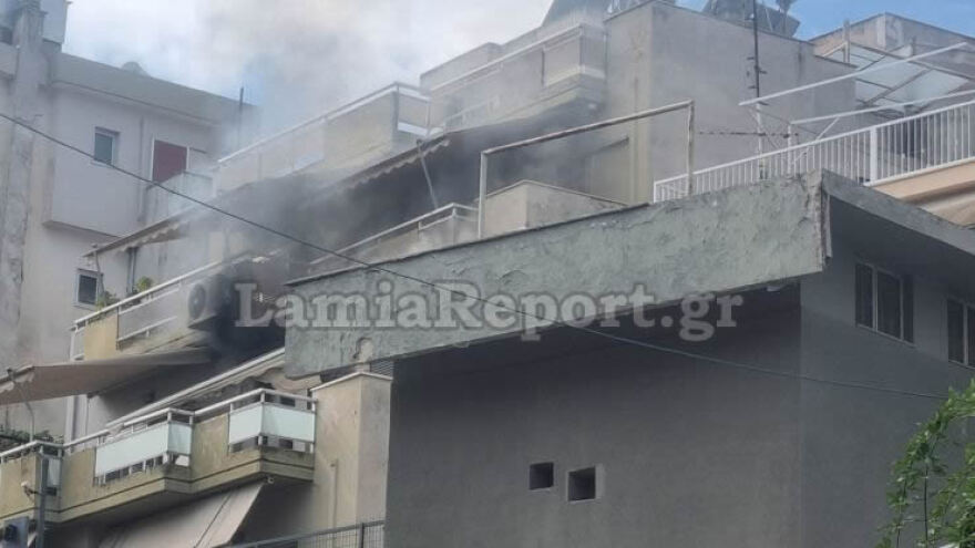 Λαμία: Φωτιά σε διαμέρισμα πίσω από το θερινό Δημοτικό Θέατρο - Δείτε ...
