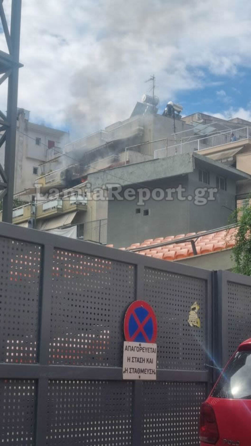 Λαμία: Φωτιά σε διαμέρισμα πίσω από το θερινό Δημοτικό Θέατρο - Δείτε ...